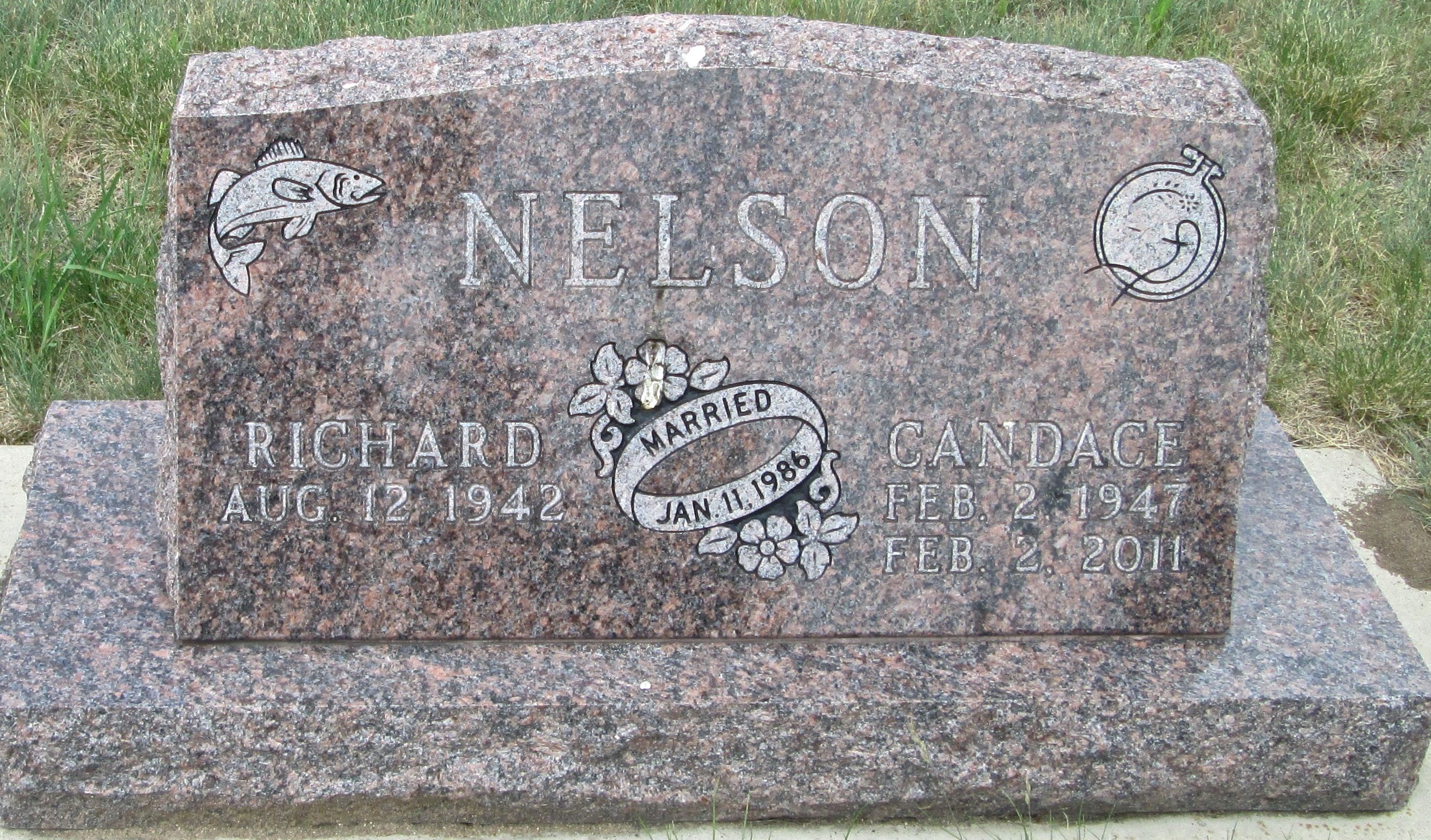 [gravesite]