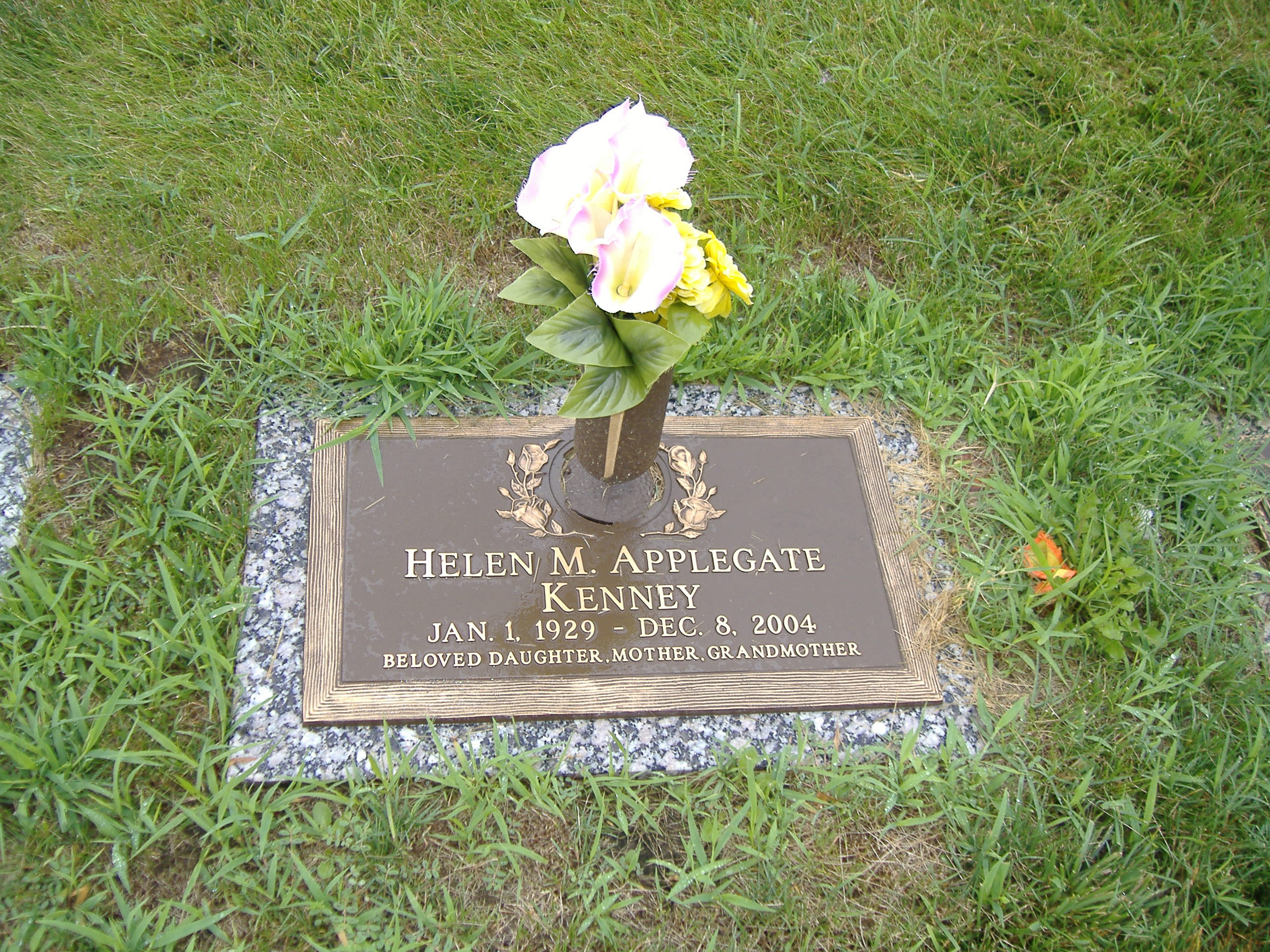 HELEN MAE APPLEGATE-KENNEY